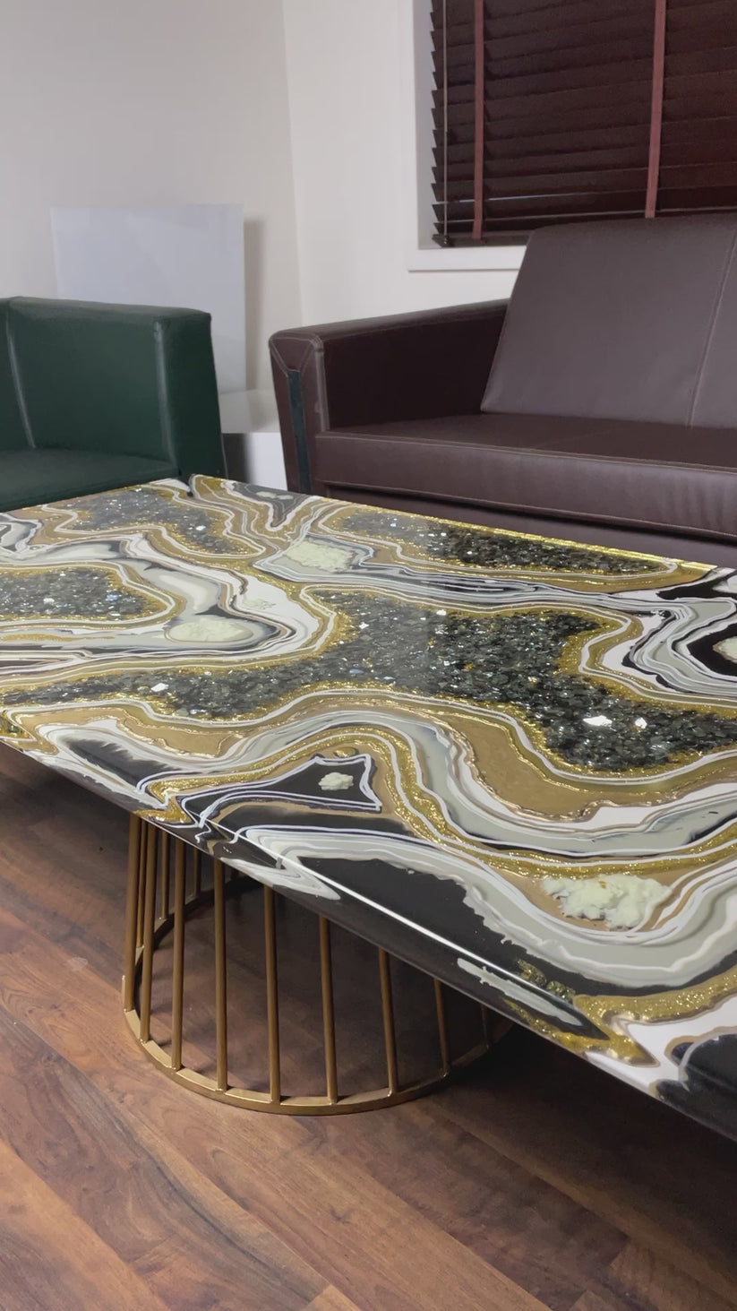 Resin Art for Sale - resin Geode Casted Table Tops – ResinandRitesh